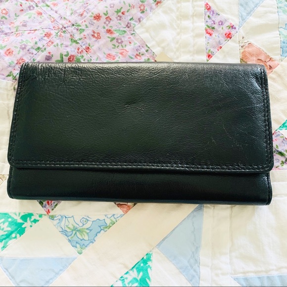 Pelle Studio | Bags | Pelle Studio Black Trifold Wallet | Poshmark